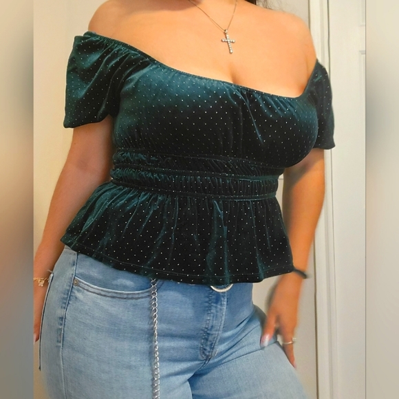 Francesca's Collections | Tops | Velvet Emerald Green Top | Poshmark